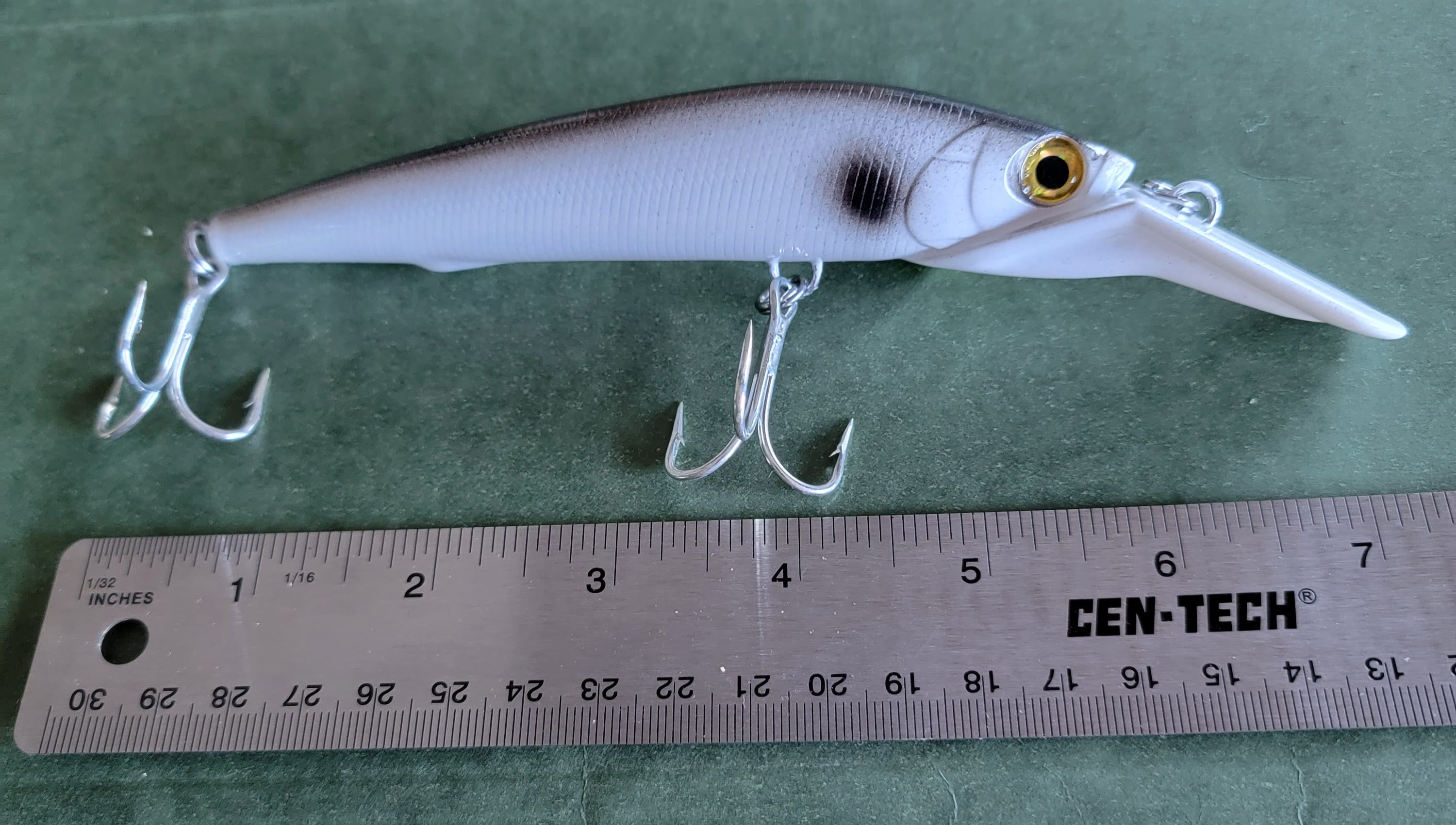 180 Mega Glow Pearl Shad Jerkbait – Giro Custom Lures